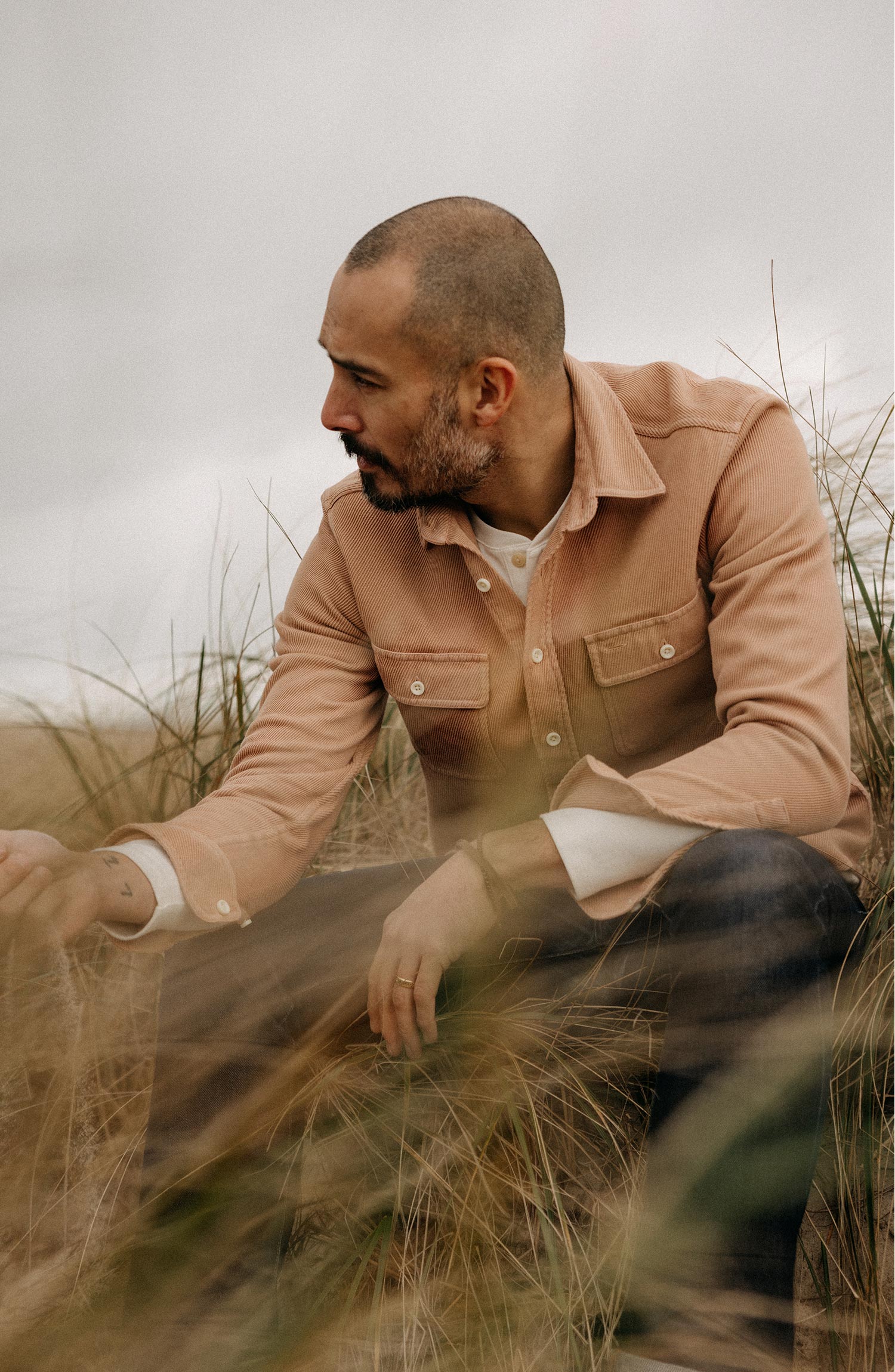 The Ledge Flannel Shirt in Dusty Coral Twill | Taylor Stitch