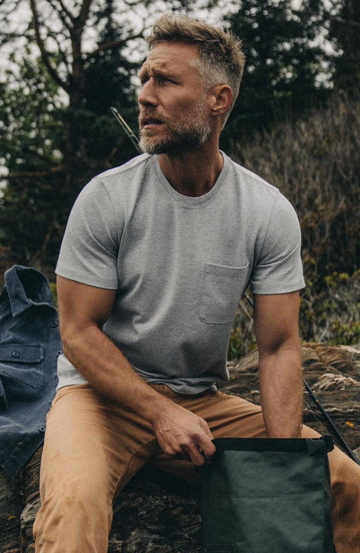 The Heavy Bag Men's T-Shirt in Aluminum Grey | Taylor Stitch