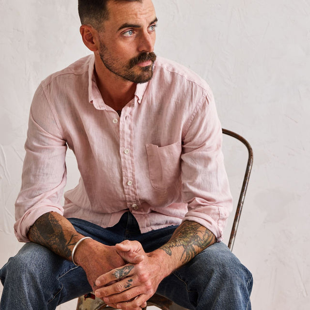 The Jack Men's Oxford Shirt in Desert Dusk Linen | Taylor Stitch