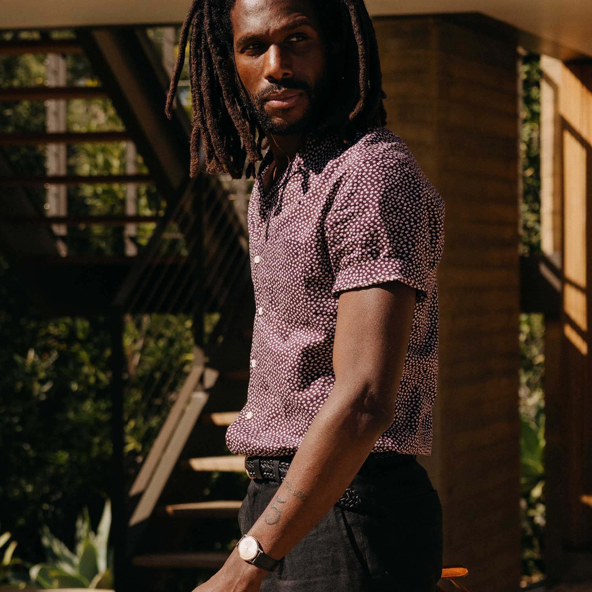 The Short Sleeve Hawthorne in Port Shell | Taylor Stitch