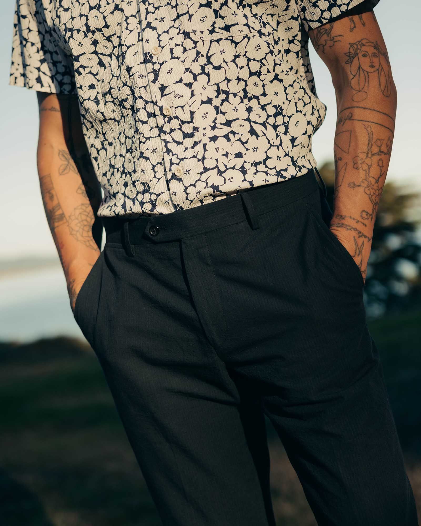 The Stevens Trouser in Navy Linen Seersucker | Taylor Stitch