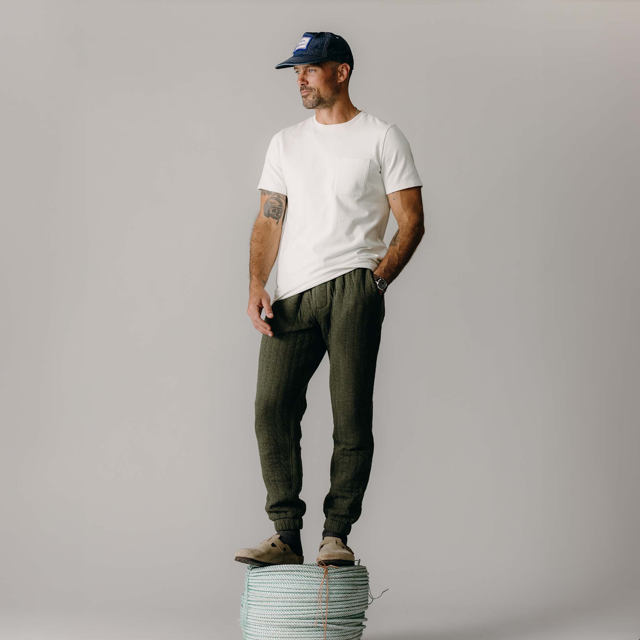 The Apres Pant in Heather Fatigue Olive Quilted Jersey | Taylor Stitch